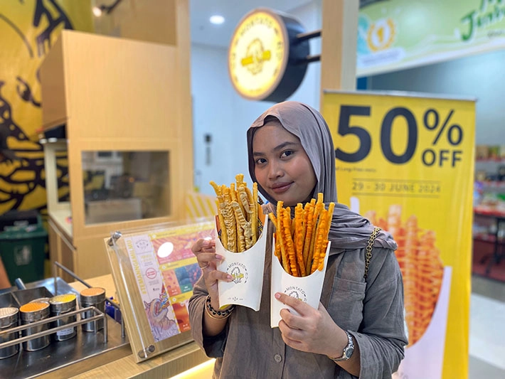 Crepe Signature dan Montato Buka Gerai di Trio Mall, Promo Opening Buy ...